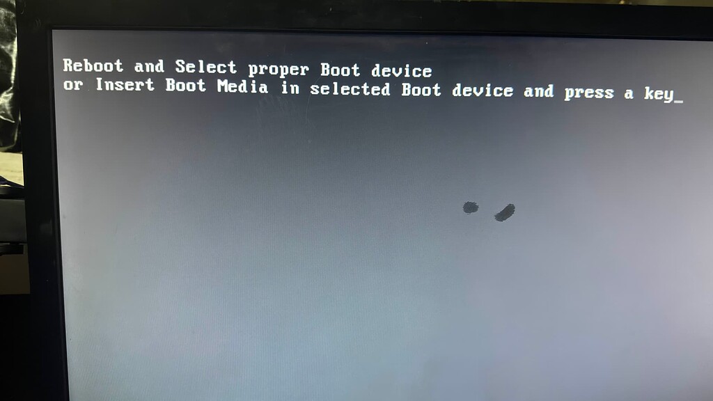 Fresh Install leads to "Reboot and Select proper Boot device ...