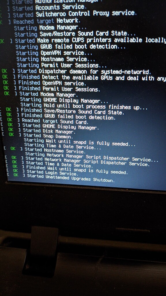 Zorinos stuck booting after installing + updating - Installing Zorin OS ... Zorinos stuck booting after installing + updating - Installing Zorin OS ...